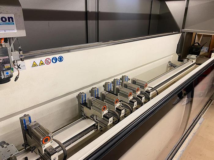 Used 2017 MECAL MC309 NIKE MU DPM 3 Axis +1 CNC VMC for Sale in United ...