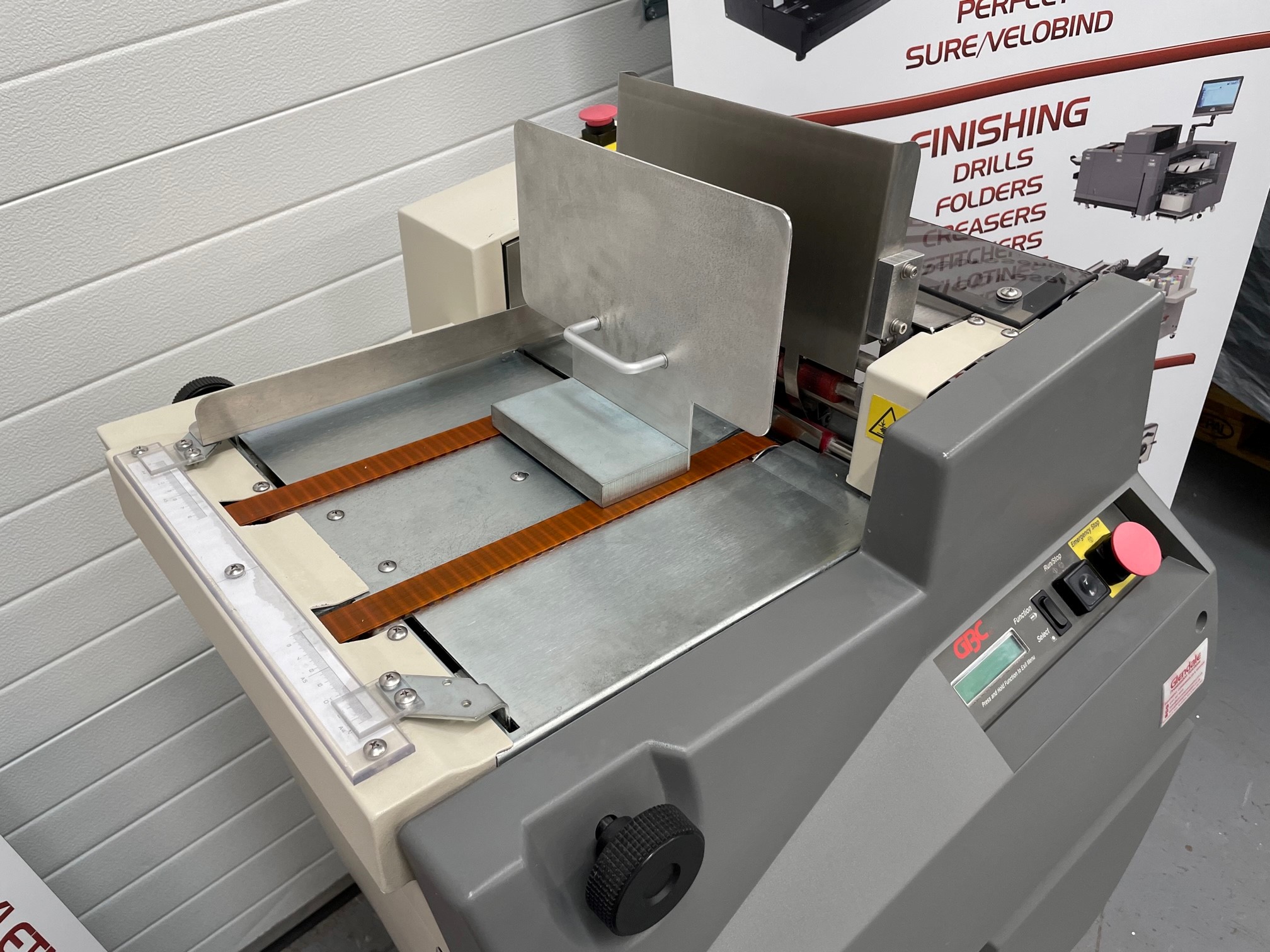 GBC AP2 Ultra Automatic Punch - Glendale Presentation