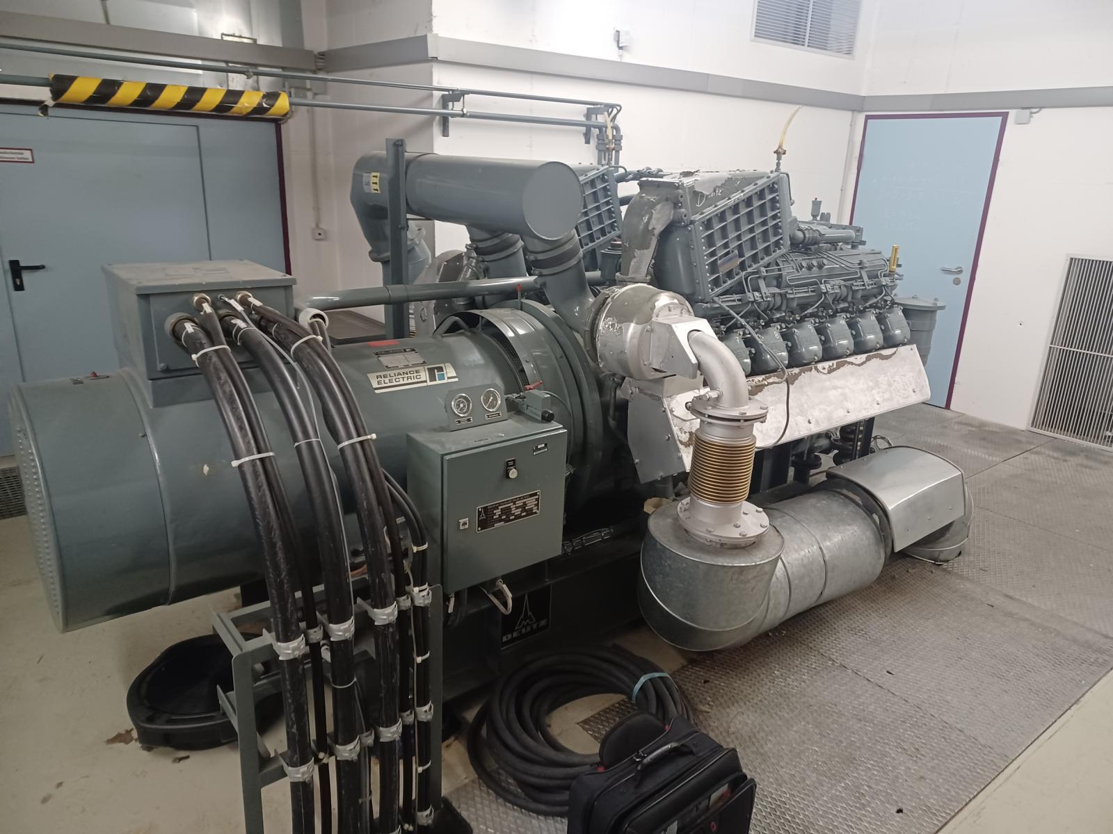 Used 1990 DEUTZ BA12M816U / RELIANCE GEN SET 630 KVA for Sale at V...