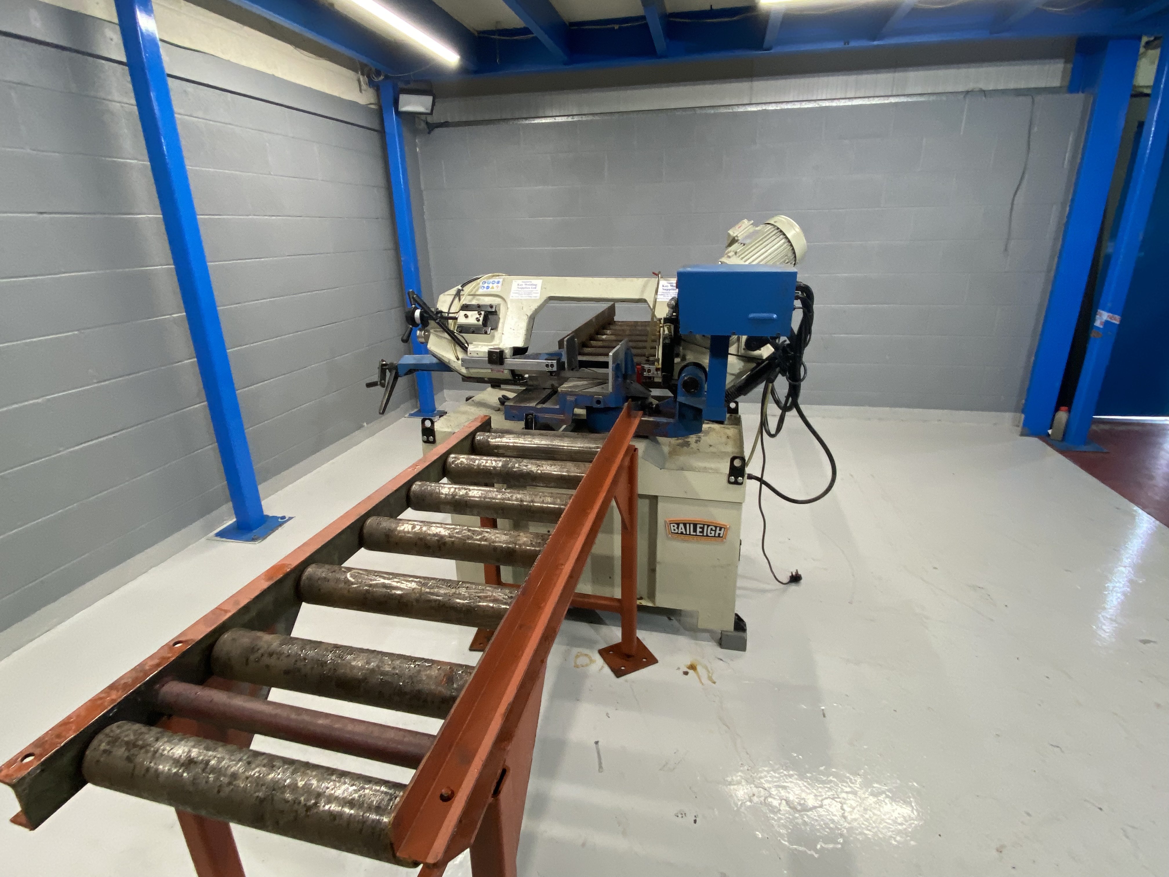 Used Baileigh BS-350M Dual Mitre Horizontal Bandsaw 240 volts for Sale ...