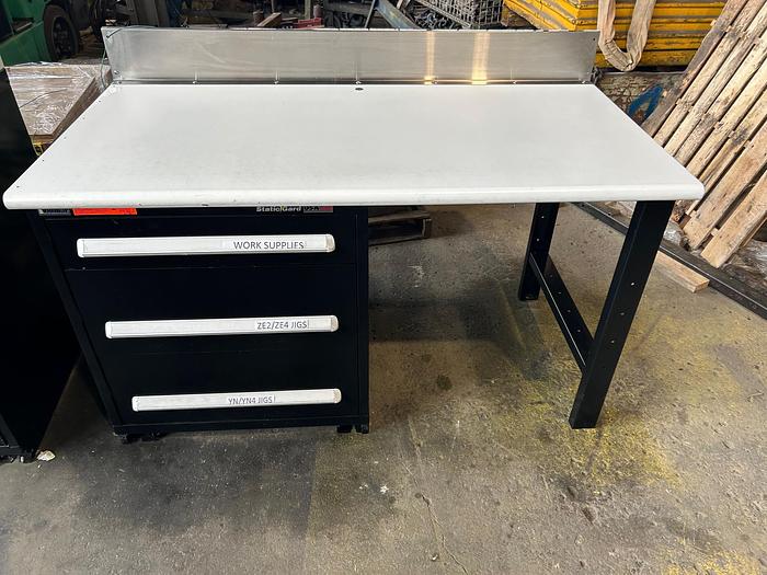 Used Stanley Vidmar Sentry 100 Static Gard Work Bench for Sale in Toledo, Ohio