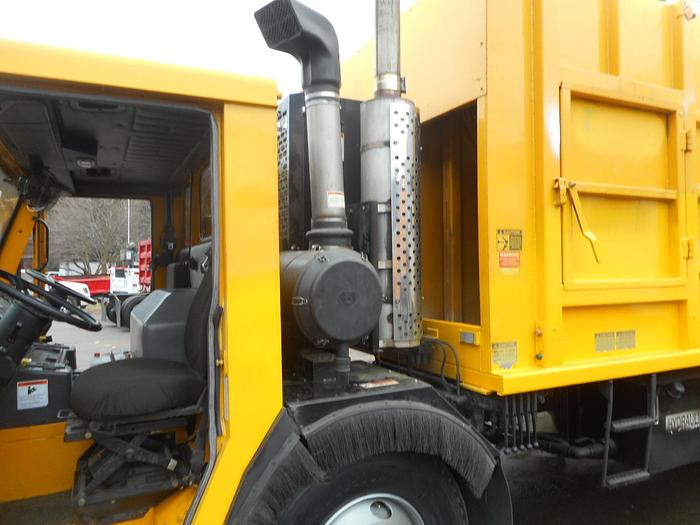 Used 2007 CCC LET2-46 for Sale in DeForest, Wisconsin