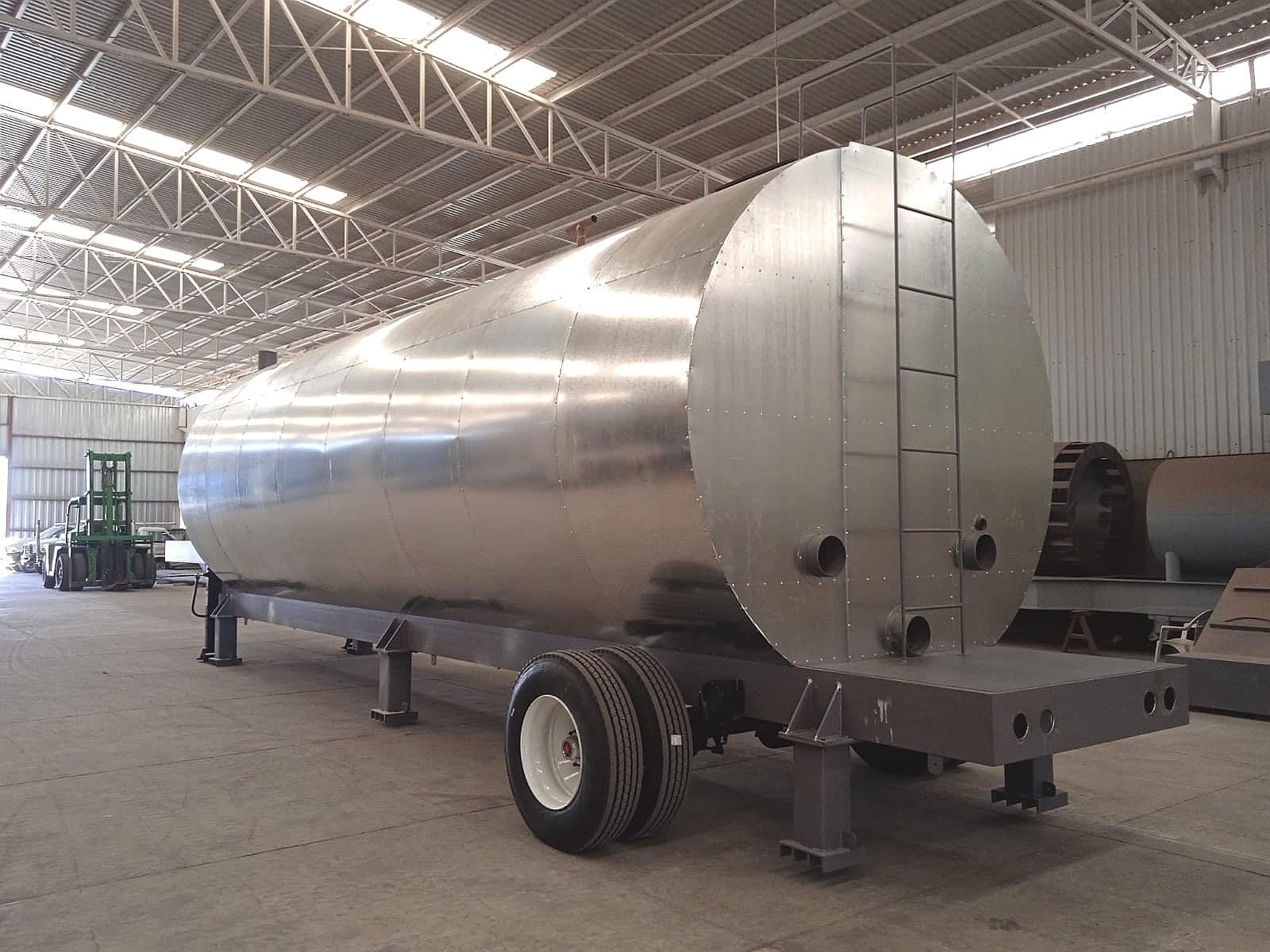 New Portable 60,000 liter Tank for Sale at DMI Asphalt Equipment