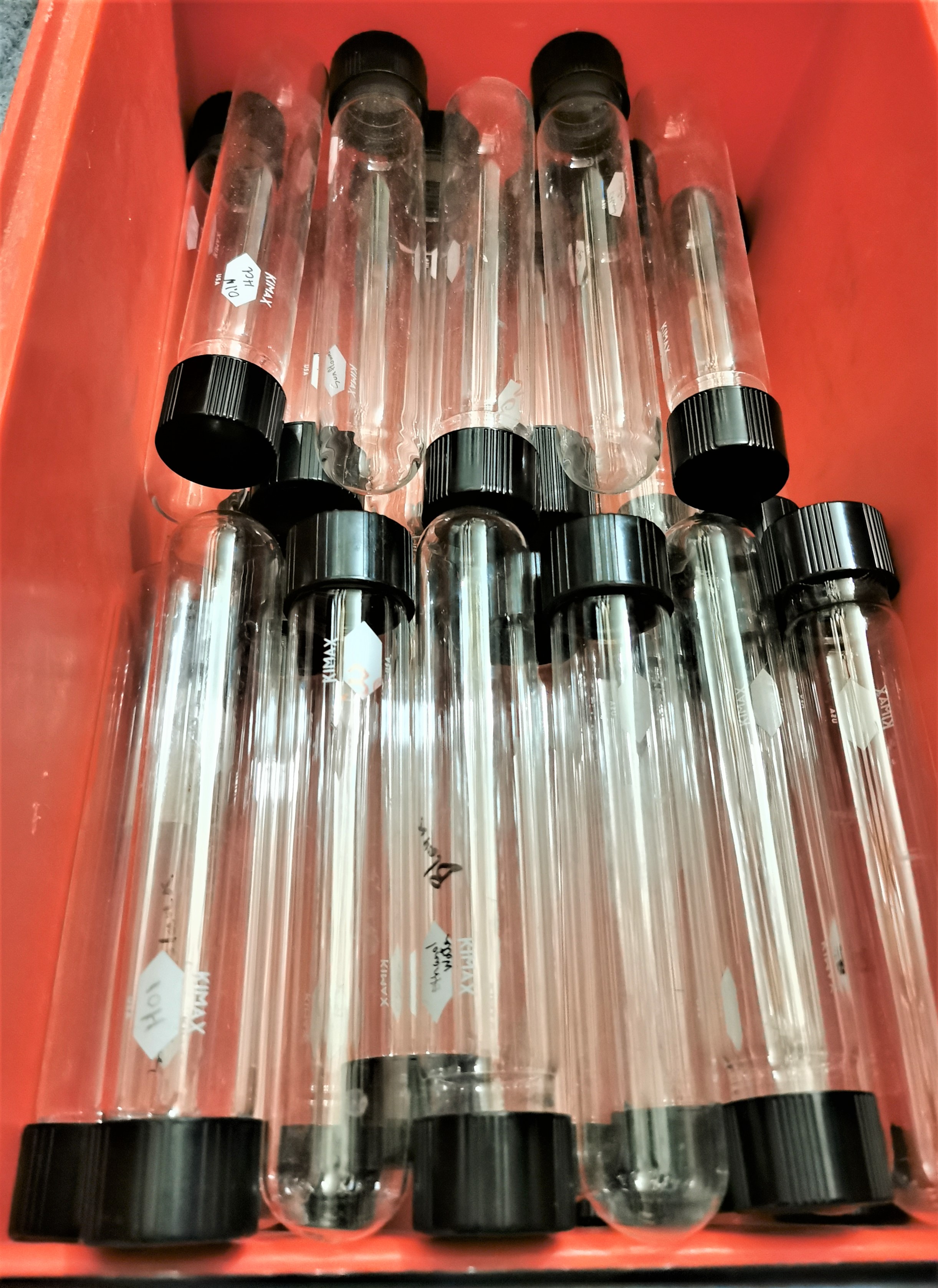 Used Kimble 45066-38200 KIMAX Culture Tubes with Caps - 160 mL (Box of ...