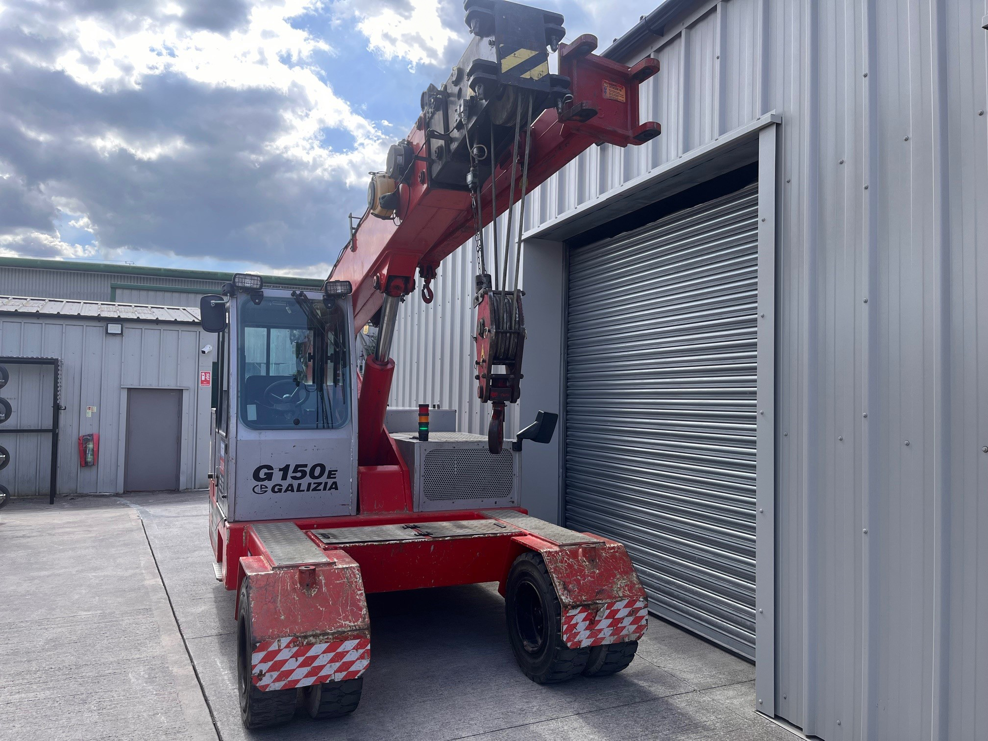 Pick and Carry Cranes for sale at Used Mini Cranes