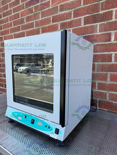 Used Labnet 311ds Temperature Controlled Incubator Shaker 2 5 Cu