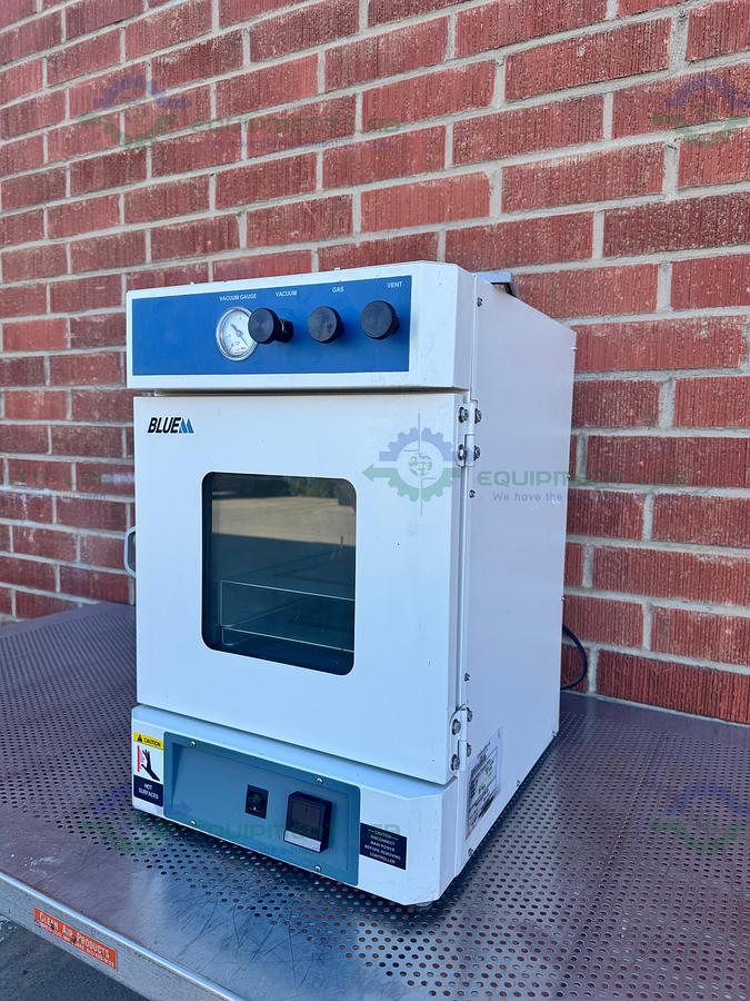 Used Lindberg / Blue M VO914A Vacuum Oven 6° to 260°C, 0.65 cu. ft....