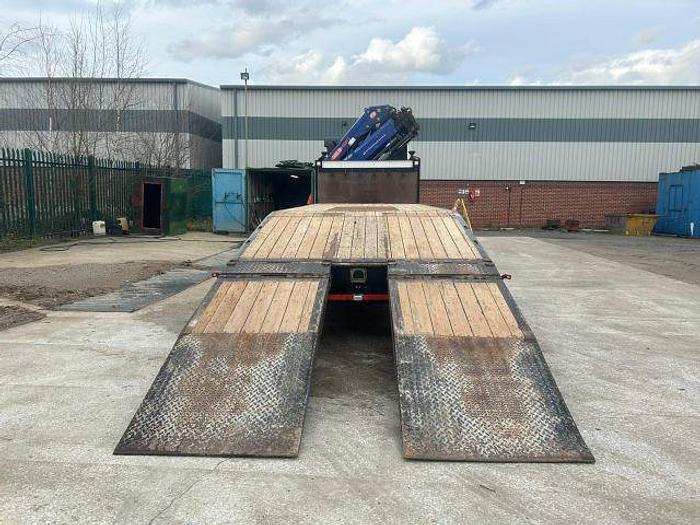 Used 2018 (18) Volvo FM460 8x2 Rearlift Beavertail for Sale at Corm...