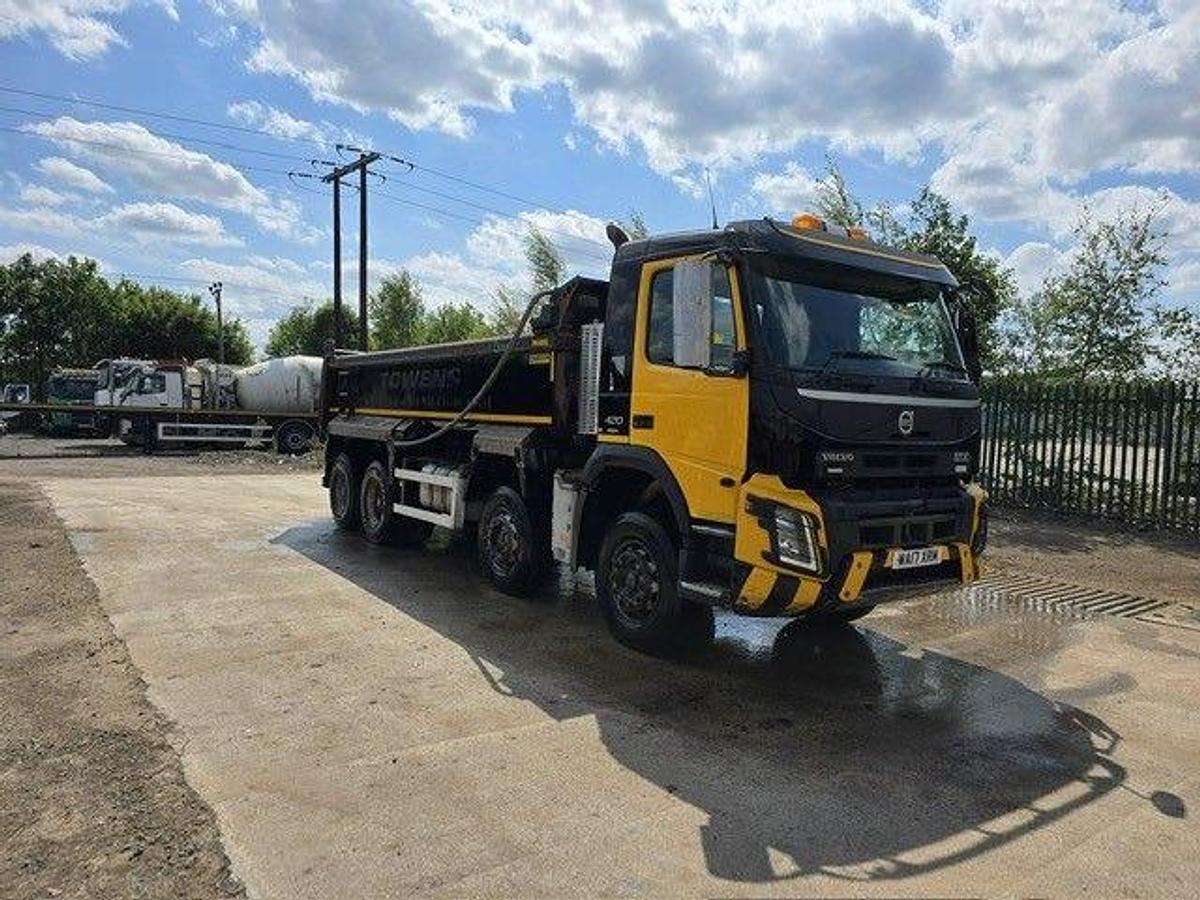 Trucks for sale at Cormac Leonard Commercials