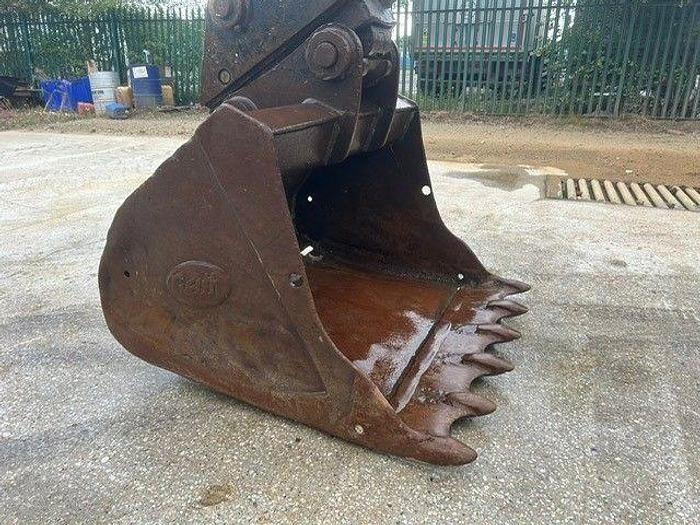 Used 2021 Hitachi ZX225USLC-6 Tracked Excavator for Sale at Cormac ...