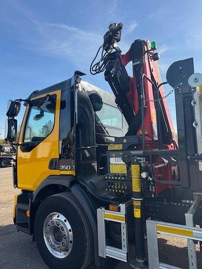 Used 2024 Volvo FE350 6x2 Rearlift 26T Dropside Tipper Grab for Sal...