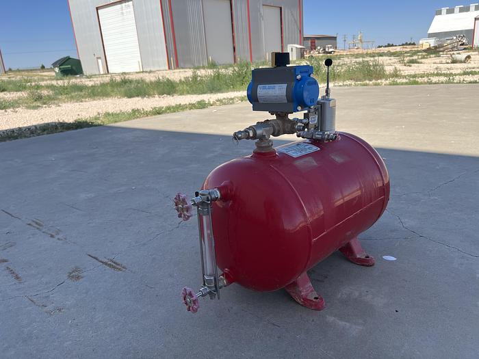 Used Blowcase, Horizontal, 8.9 gal, 200# for Sale in Texas