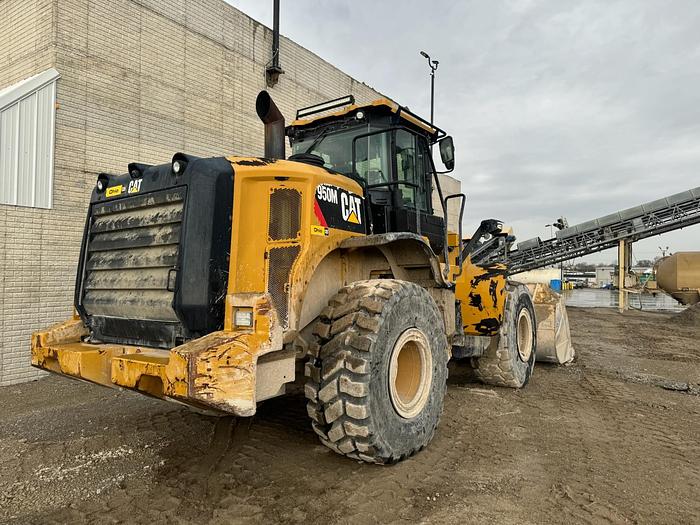 Used 2019 Caterpillar 950M for Sale at Ernst Concrete