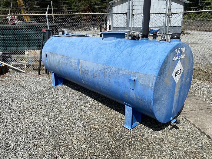 Used Used approximately 1,000 gallon self contained horizontal fuel ...