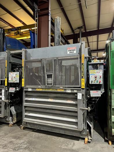 Used 2014 Bace (2) VMAXX26 Vertical Baler for Sale in Texas