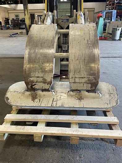 Used CASCADE 72 INCH DIAMETER PAPER ROLL CLAMP MODEL 90F-RCP-457 CL...