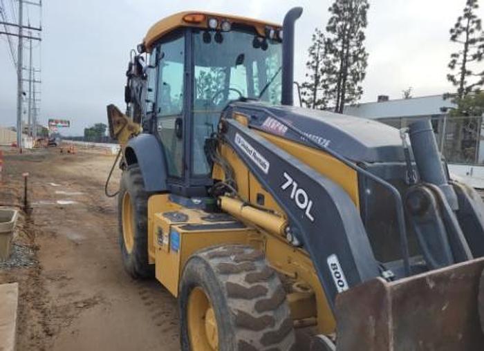 Used 2018 John Deere 710L Backhoe for Sale in Bakersfield, California
