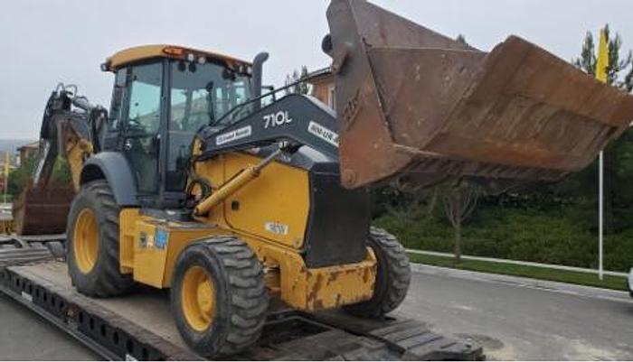 Used 2018 John Deere 710L Backhoe for Sale in Bakersfield, California