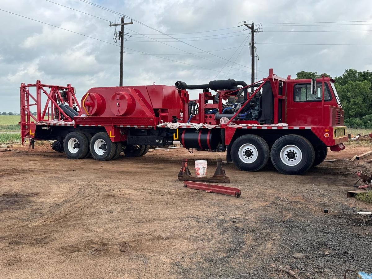 Refurbished Cameron 550 Workover Rig for Sale in Oklahoma City, Okl...