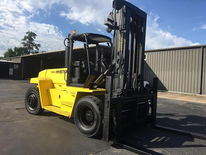 Forklifts for sale at North Texas Equipment Services, LLC