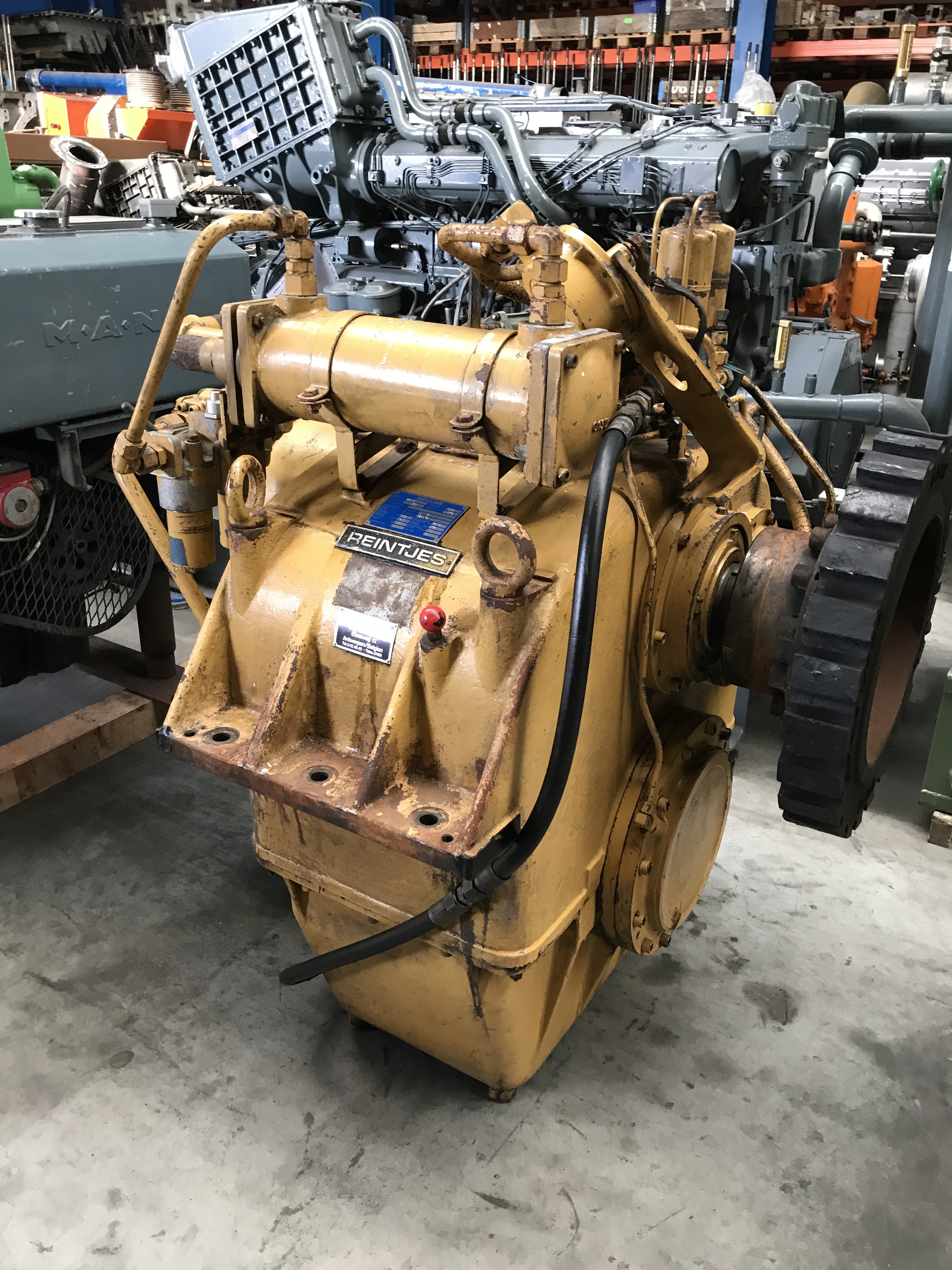 Used 1986 GEARBOX REINTJES WAV 850 for Sale at VIMO Trading Co. B.V.