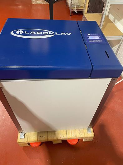 Autoclave for sale at Used Lab Machines Ltd