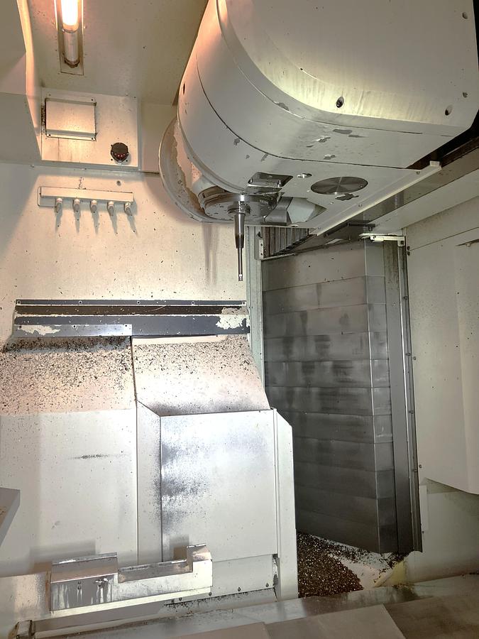 Used 2014 Mazak Vortex e-1060V/8 Heavy Duty 5 Axis Milling Machine with ...