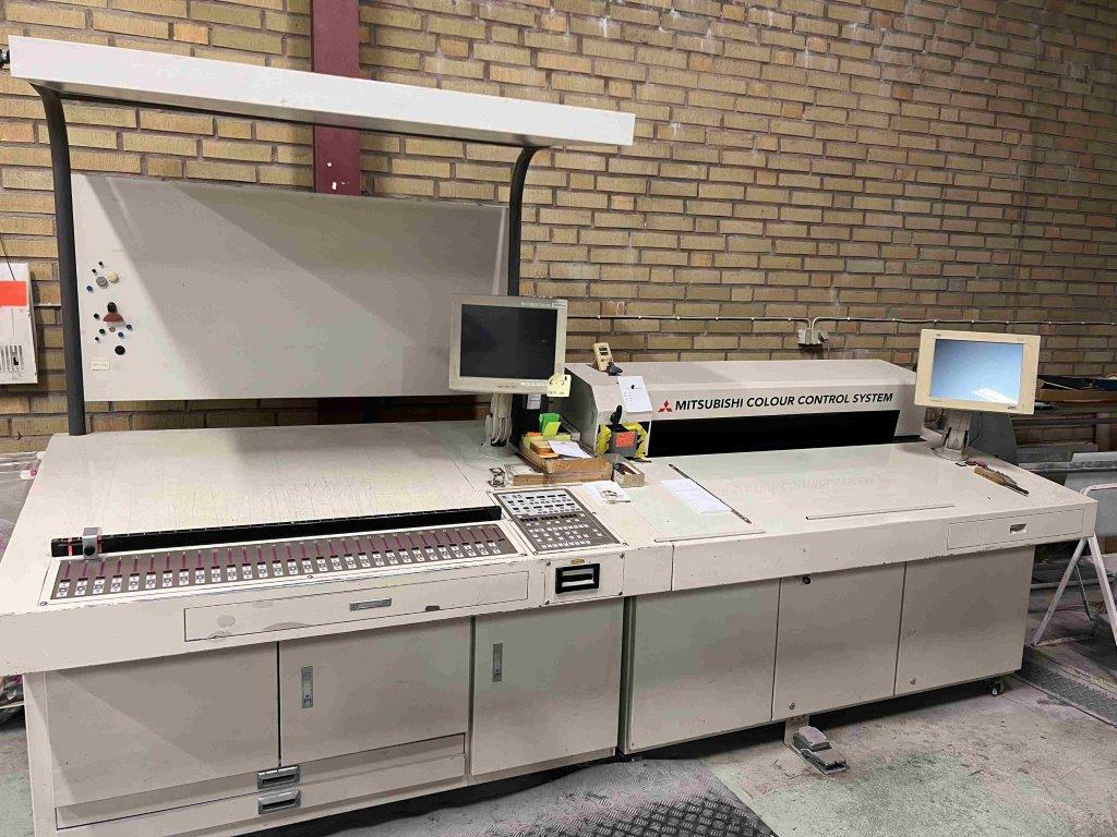 Mitsubishi 3FR-8 (2000)