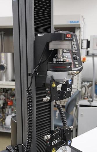 Used Instron 5942 (112lbf) testing machine with Bluehill Universal ...