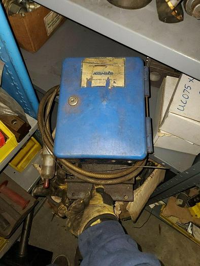 Used ACCU-LUBE Applicator Model #LS-3V Lubricating System for Sale at ...