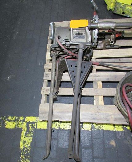 Used Ridgid 300 Pipe Threader Machine on Tri Stand 115V, 1 ph for Sale ...