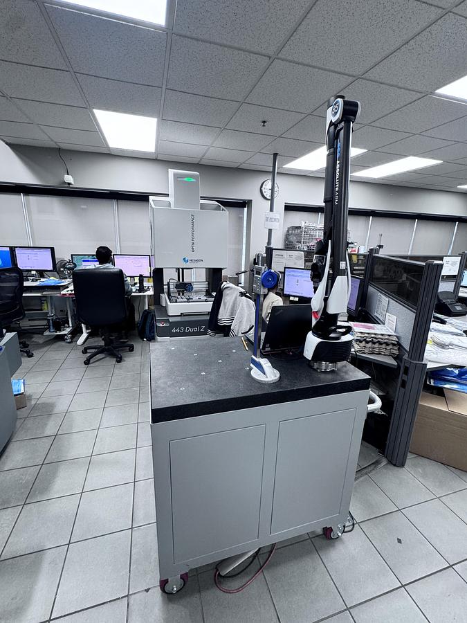 Used HEXAGON ABSOLUTE ARM V3P, 7 AXIS SCANNER AND PROBING for Sale ...