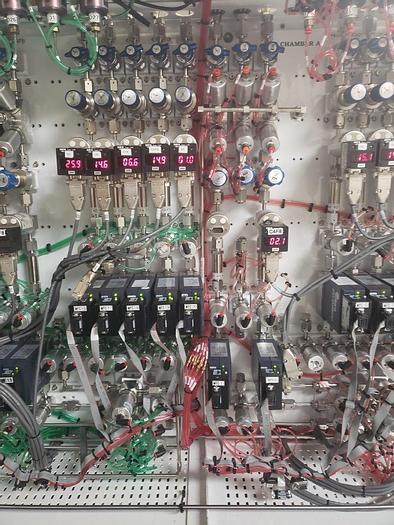 Used 1996 Applied Materials 5200 Centura Dry Etch Cluster Tool for ...