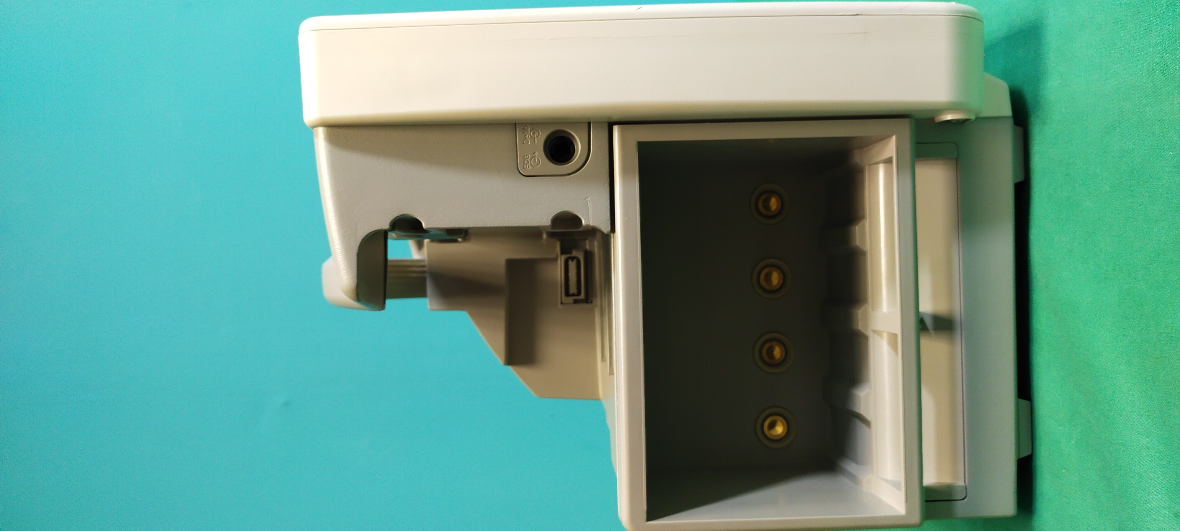 Gebraucht Philips IntelliVue MP40 Patientenmonitor zum Verkauf in ...