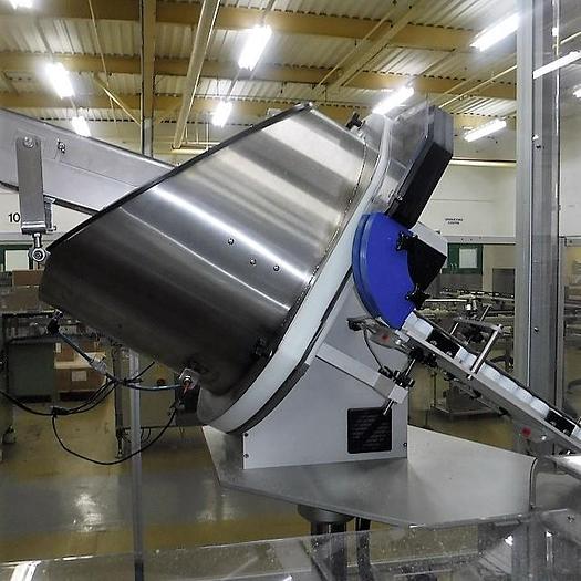 Used Sold Romaco Bosspak MC8000 Screw Capper at GlobePack Equipment