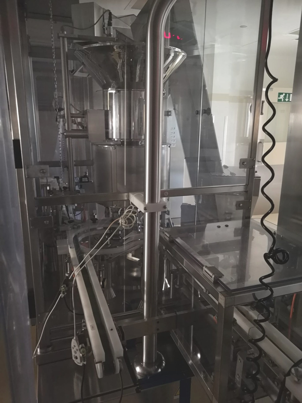 Usato IMA - Tappatrice - ALU 400 in vendita presso MLTC-Europe