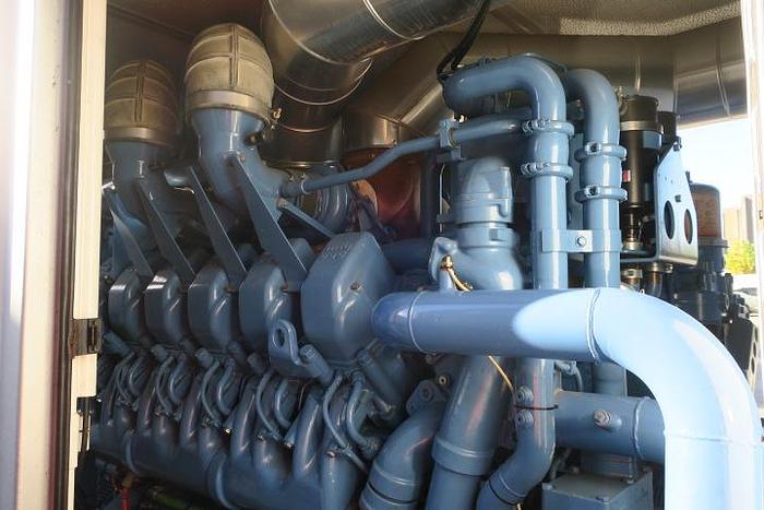 Used 2000 MTU 12V4000 G20 - 1250/1375 KVA for Sale in Waregem, Belgium