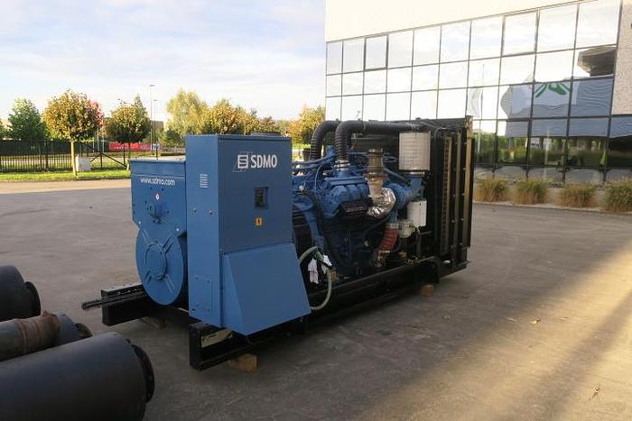 Used 2005 MTU 12V2000 - 636/700 KVA for Sale in Waregem, Belgium