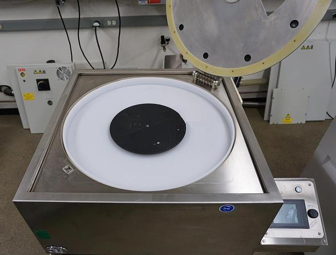 Used CEE 200FX Coater for Sale at Tara Semiconductor Technology