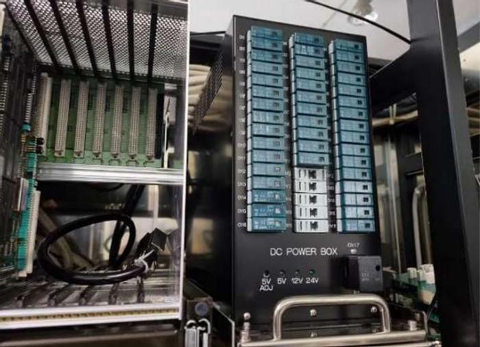 Used 1995 TEL Mark-8 CLEAN Track System 2-Coater/2-Developer for Sa...