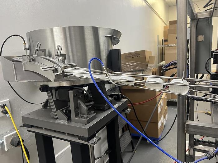 Used Capper, Inline, Chuck Screw Capper, Automatic, Cap Feeder #C745456 ...