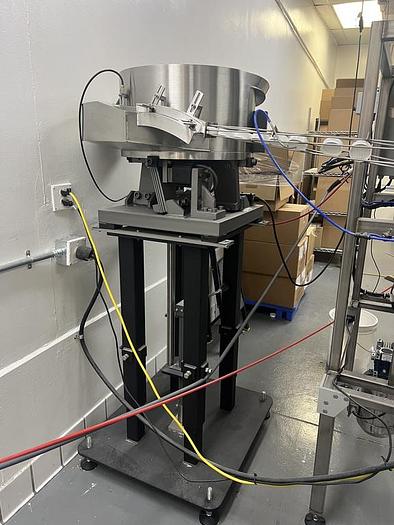 Used Capper, Inline, Chuck Screw Capper, Automatic, Cap Feeder #C745456 ...