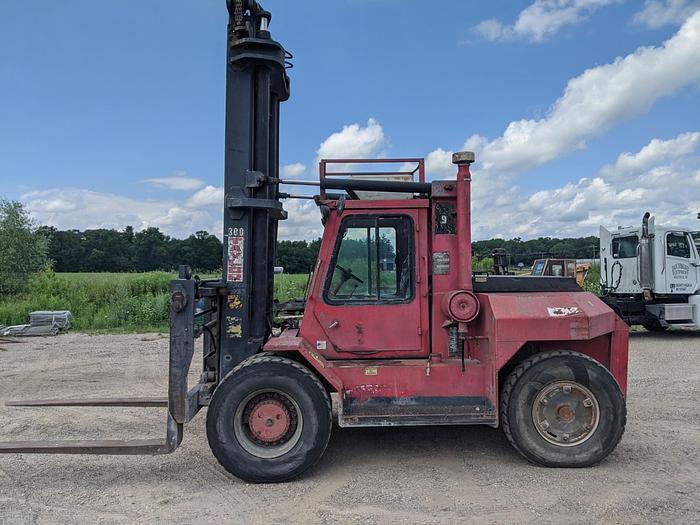 Forklifts for sale at Dan Dimond Equipment