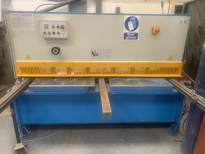 Metal Cutting Guillotines for Sale