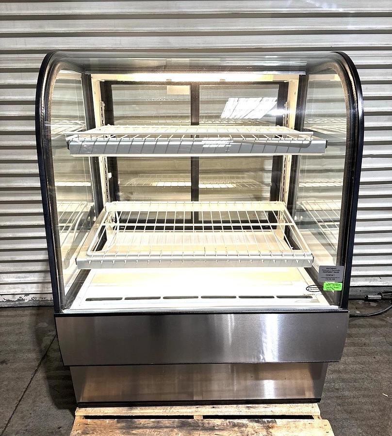 Used Federal CGR3648 36" Full Service Refrigerated Bakery Case...