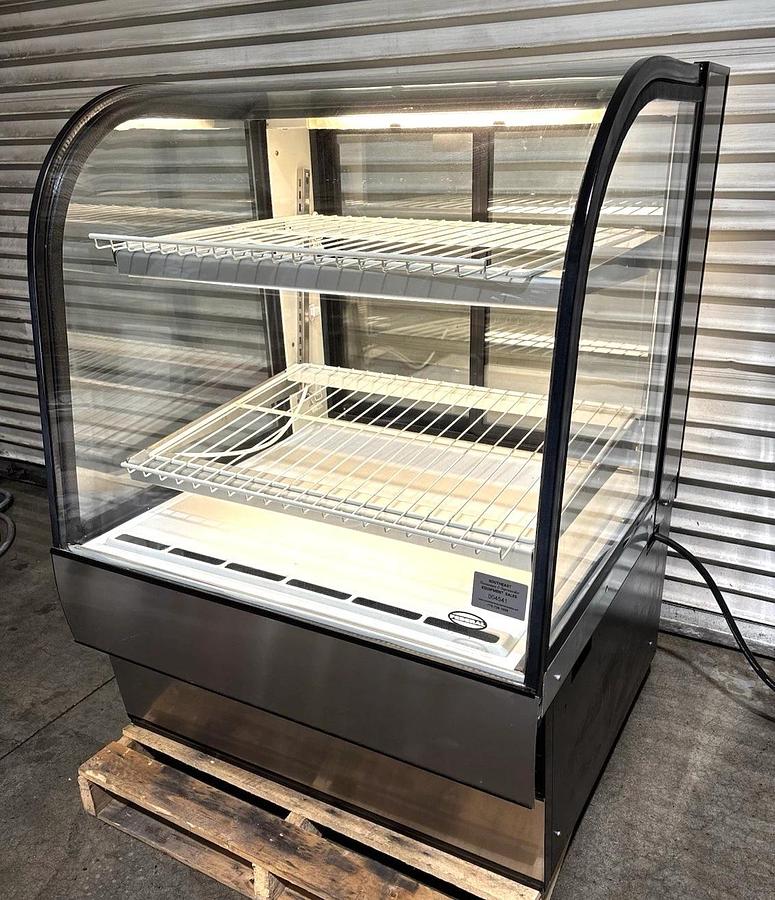 Used Federal CGR3648 36" Full Service Refrigerated Bakery Case...