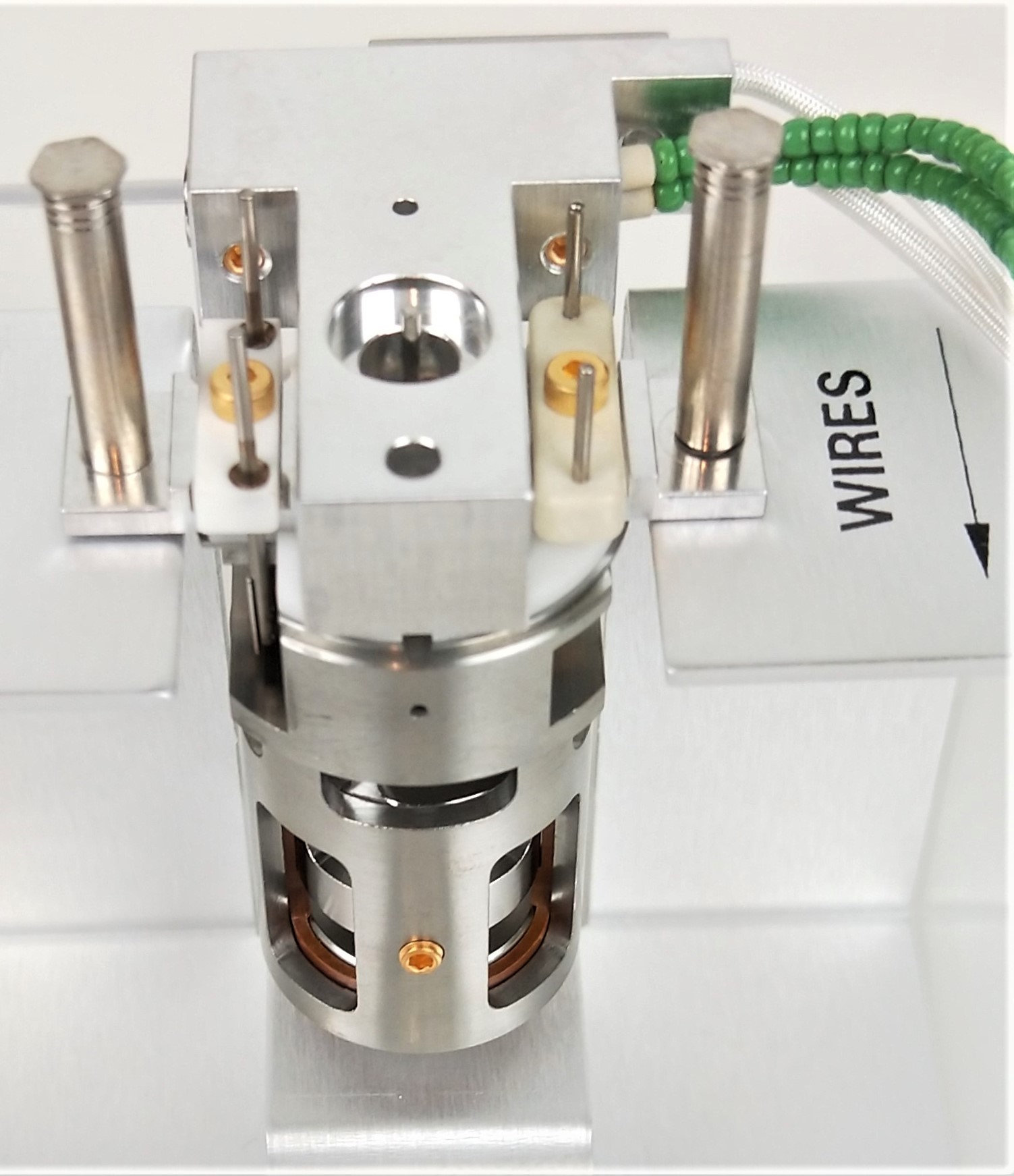 使用Agilent 6890N-5973N GC-MS系统与自动进样器，真空泵和许多配件销售… - yb体育app在线下载