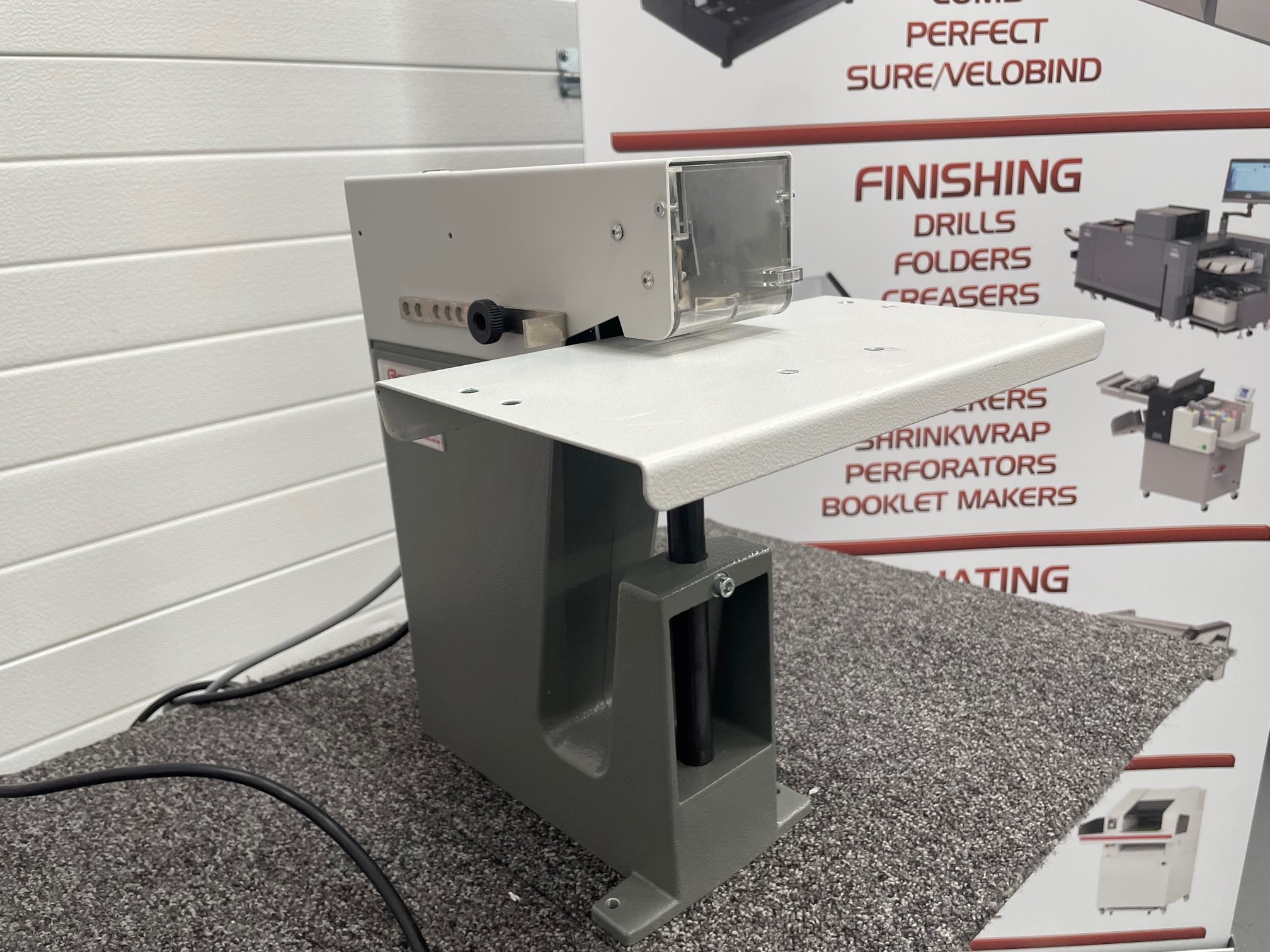 Nagle Rinak Stapler - Glendale Presentation Solutions UK