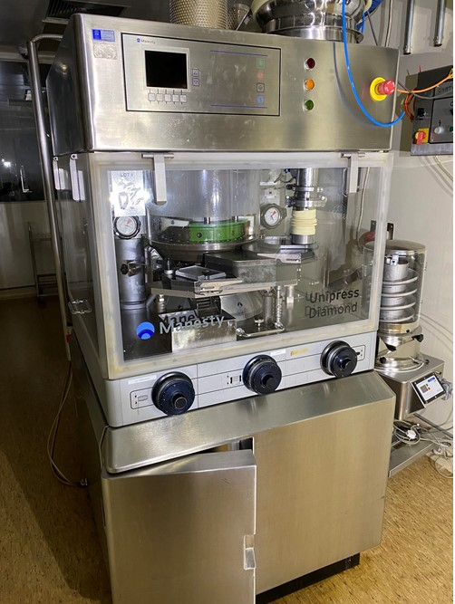 Used MANESTY – Tablet Press – UNIPRESS DIAMOND for Sale at MLTC-Europe