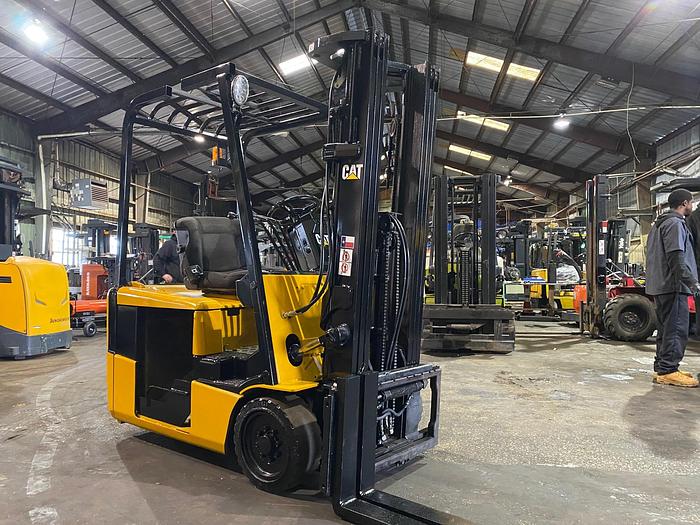 Forklifts for sale at North Texas Equipment Services, LLC